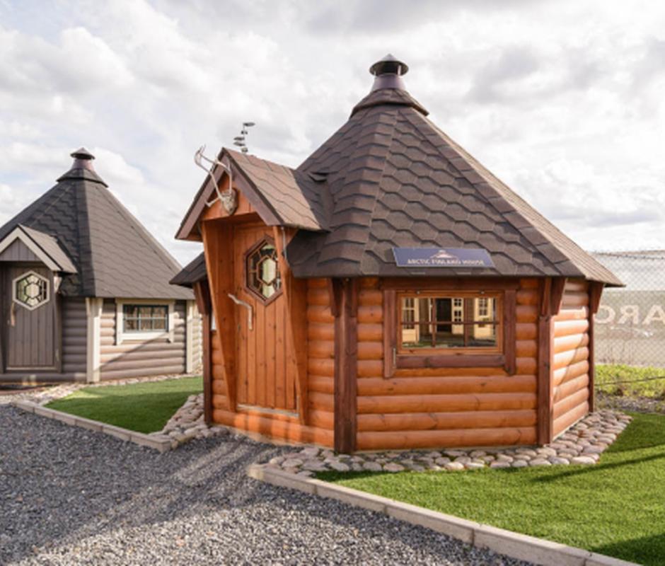 Arctic Finland BBQ Hut - Woodstoc - Outside Made Better